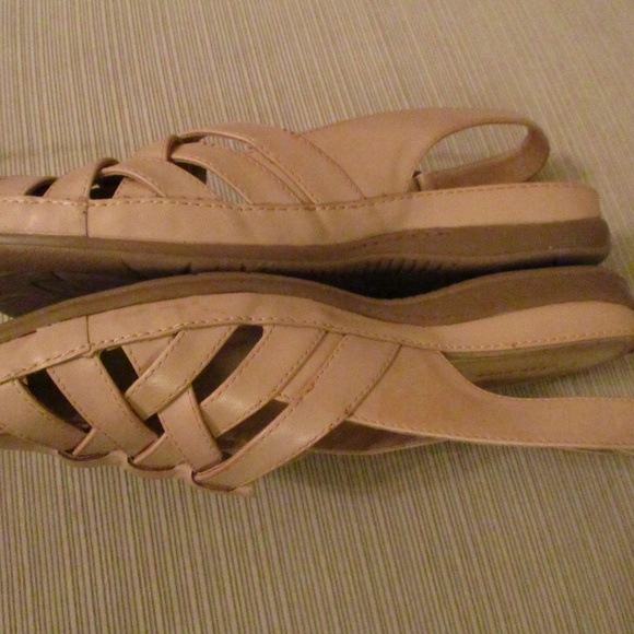 Wear Ever Women's Sandals | Shoes | Nwot Wear Ever Sandals Woven ...